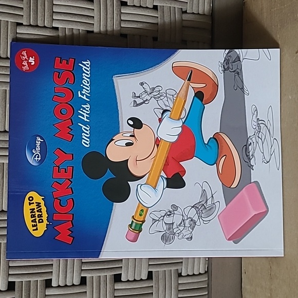 Disney | Other | Disneys Learn To Draw Mickey Mouse And Friends | Poshmark